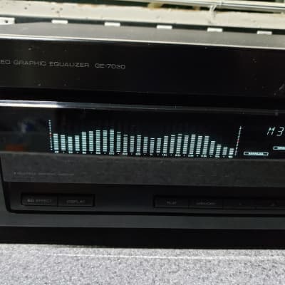Kenwood Stereo Graphic Equalizer GE-7030 And Spectrum | Reverb