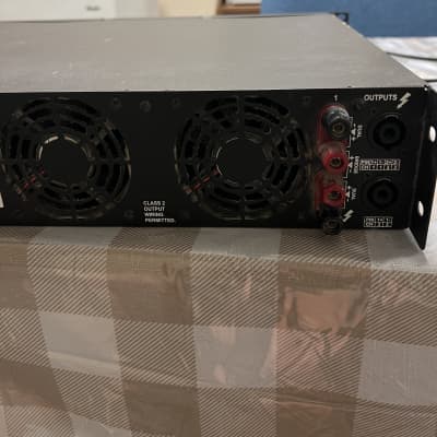 Crown Crown XLS 402 Stereo Power Amplifier | Reverb