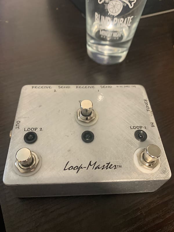 Loop-master 2 Looper w/ Tuner out 2005 silver | Reverb