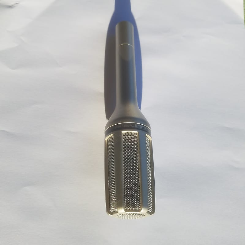 Shure Model SM59 80s unidirectional dynamic microphone | Reverb