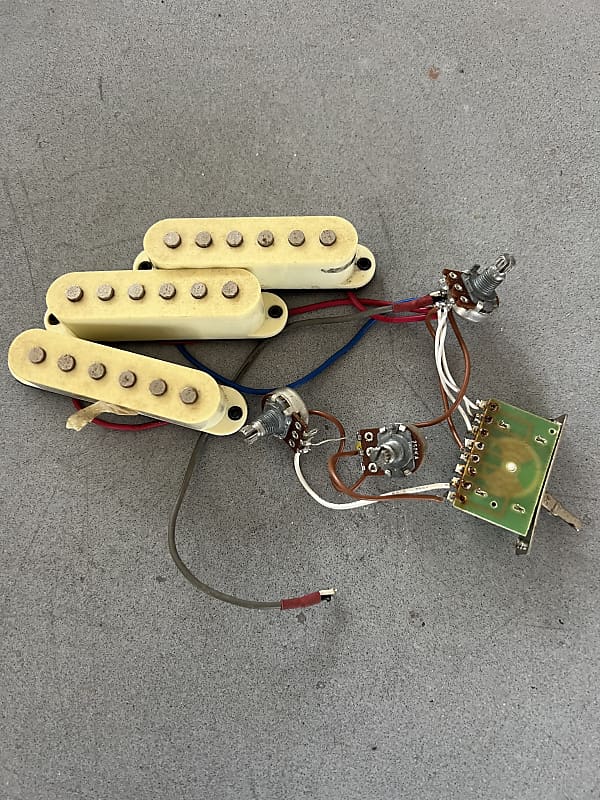 Squier Pickups and wiring harness 1990s - Cream Covers | Reverb UK