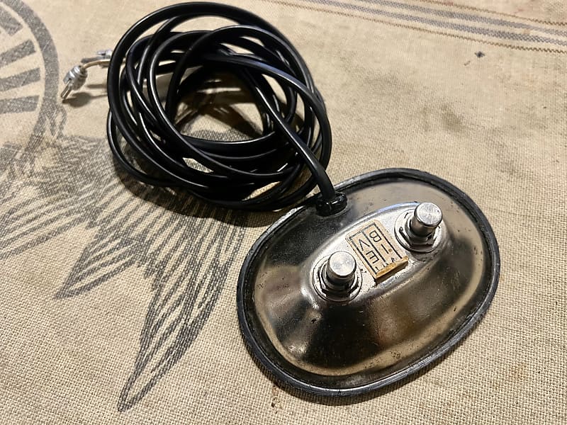 Vintage 1970's Fender Silverface 2-Button RCA Footswitch | Reverb
