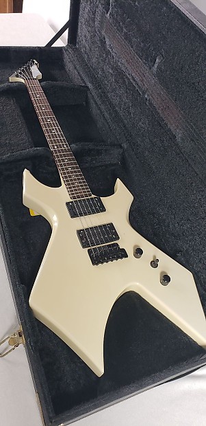 B.C. Rich Rave II White | Reverb