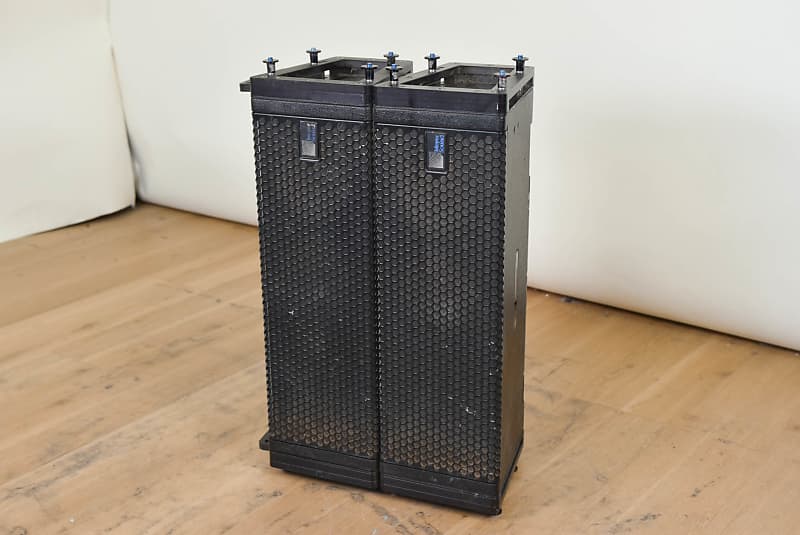 Meyer Sound M1D Powered Line-Array Loudspeaker | Reverb Australia