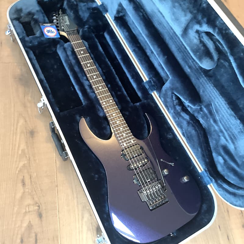 Ibanez Prestige RG1570 from 2004 with Ibanez Prestige hard | Reverb