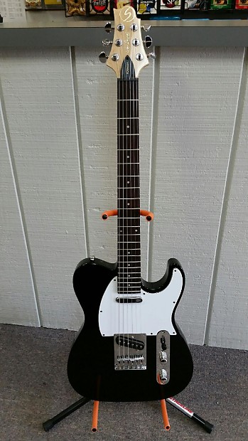 Samick FA1 Formula black | Reverb