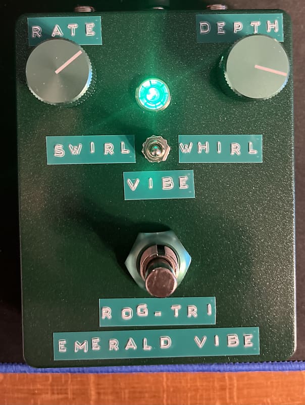 Runoffgroove Trivibe Emerald Green - Univibe Clone - Smart | Reverb