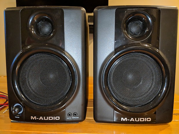 M-Audio AV40 (Pair) Black | Reverb