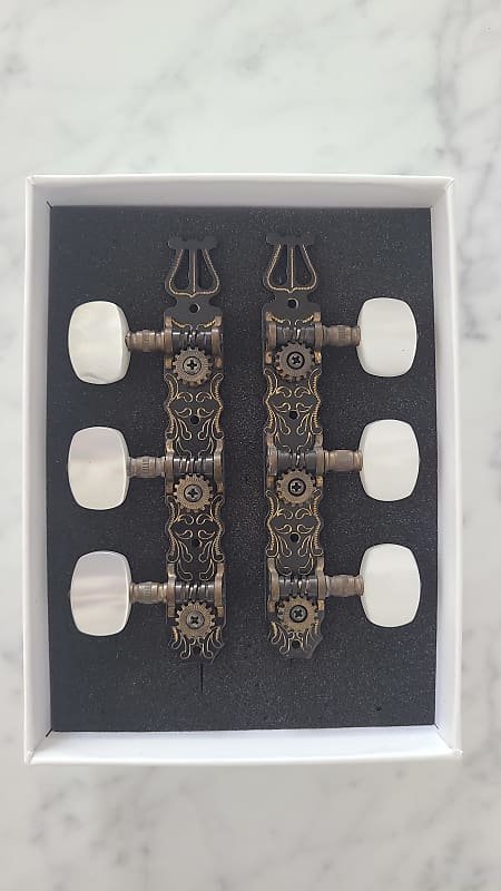 Fustero Tuning Machines with MOP Pearl Buttons 2000 | Reverb