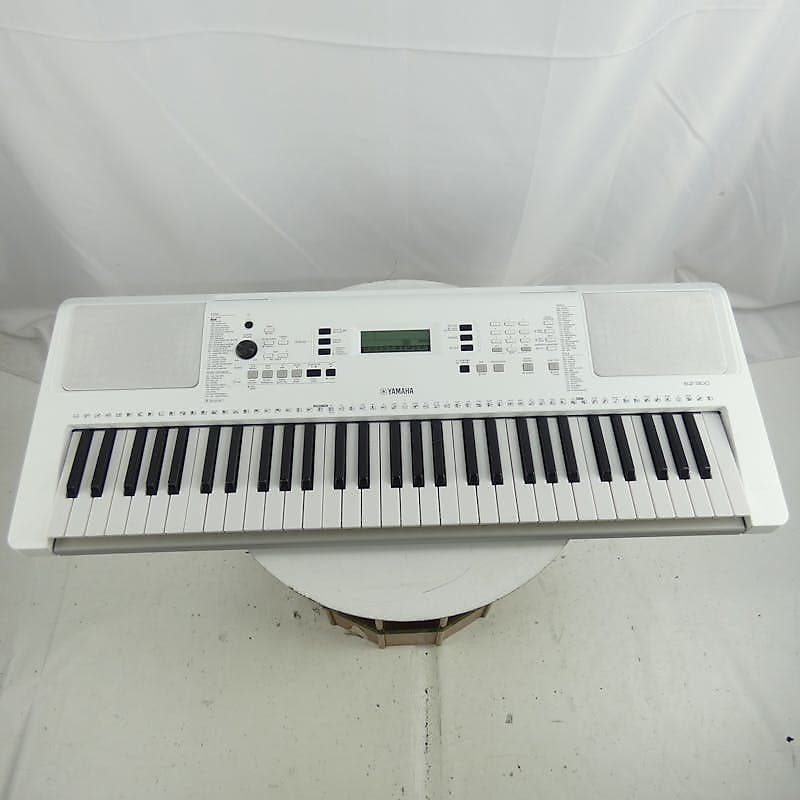 Used Yamaha EZ-300 Keyboards 25-Key | Reverb