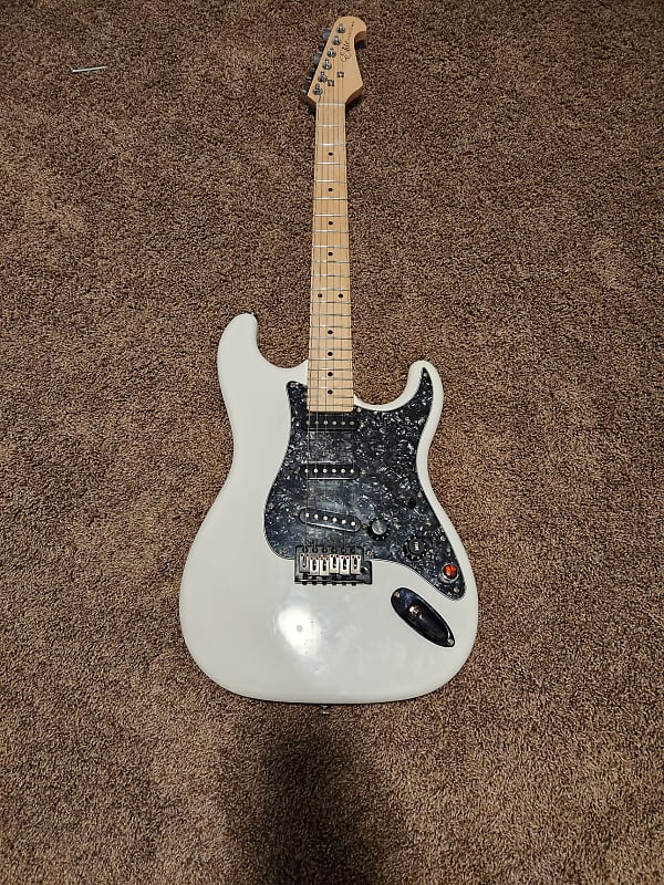 Elite Customs White Strat. Blend Mod Upgrade. | Reverb
