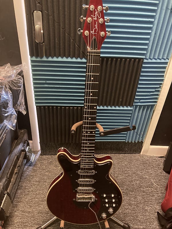 Brian May Red Special BMH12400 - Red | Reverb UK