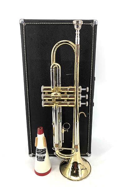 Jupiter JTR-600 Trumpet, with case and mouthpiece | Reverb