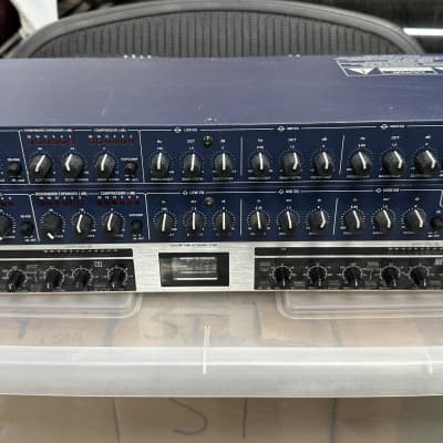 Symetrix 601 Digital Voice Processor 1993 Blue | Reverb