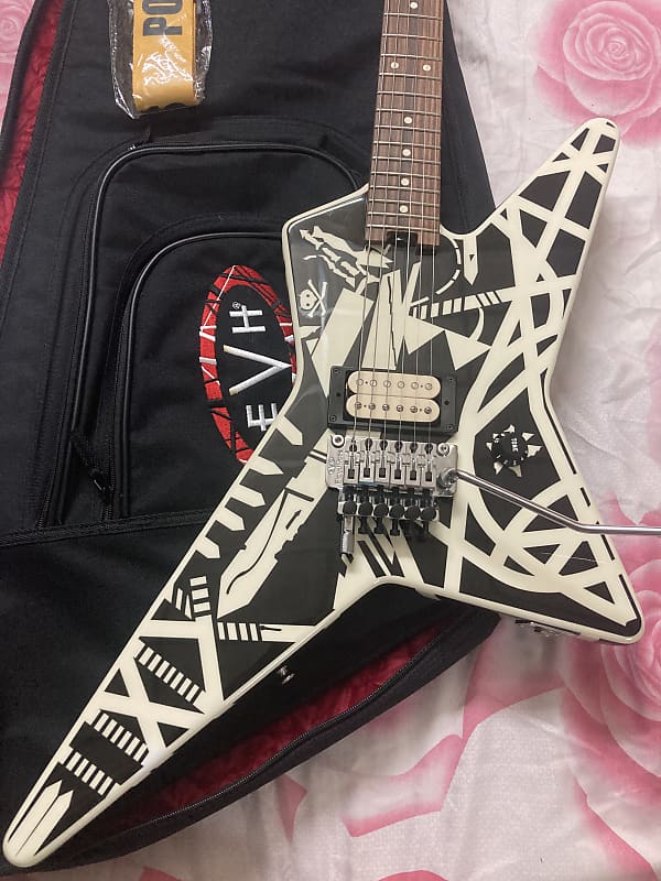 (Rare)EVH Stripe Series Star 2010s - Black/White Stripes | Reverb