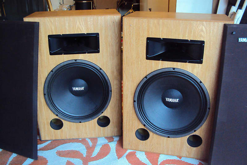 YAMAHA S115H - Oak ,400 Watt Speakers | Reverb