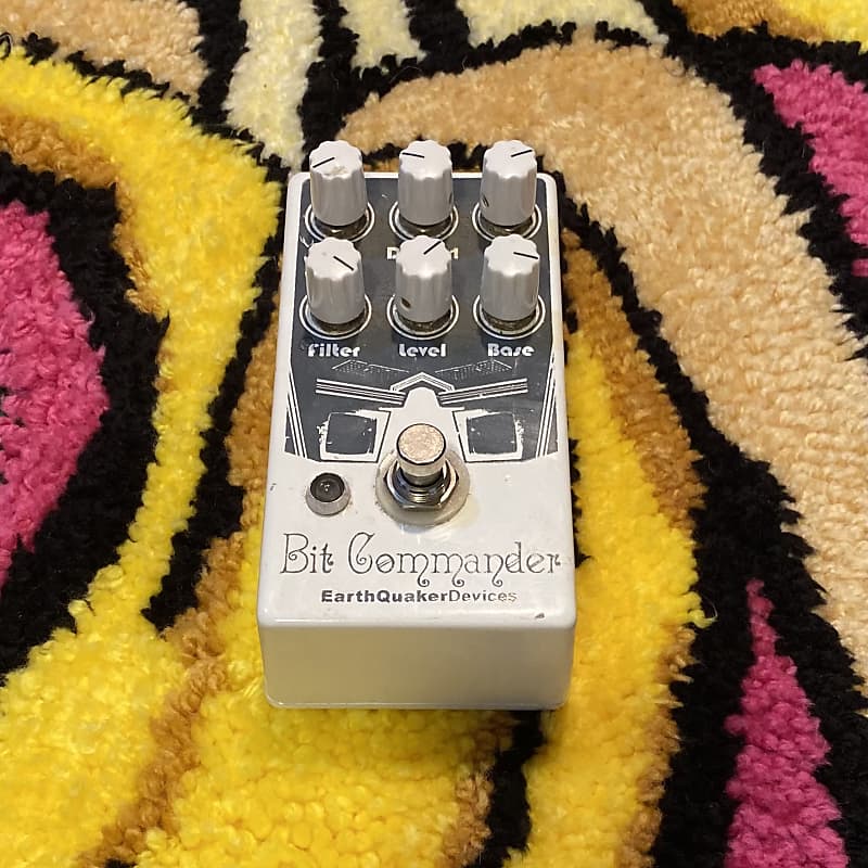 EarthQuaker Devices Bit Commander Analog Octave Synth | Reverb