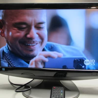 Sharp 19" 16:9 LCD HdTv - Monitor Digital Tuner - HDMI | Reverb