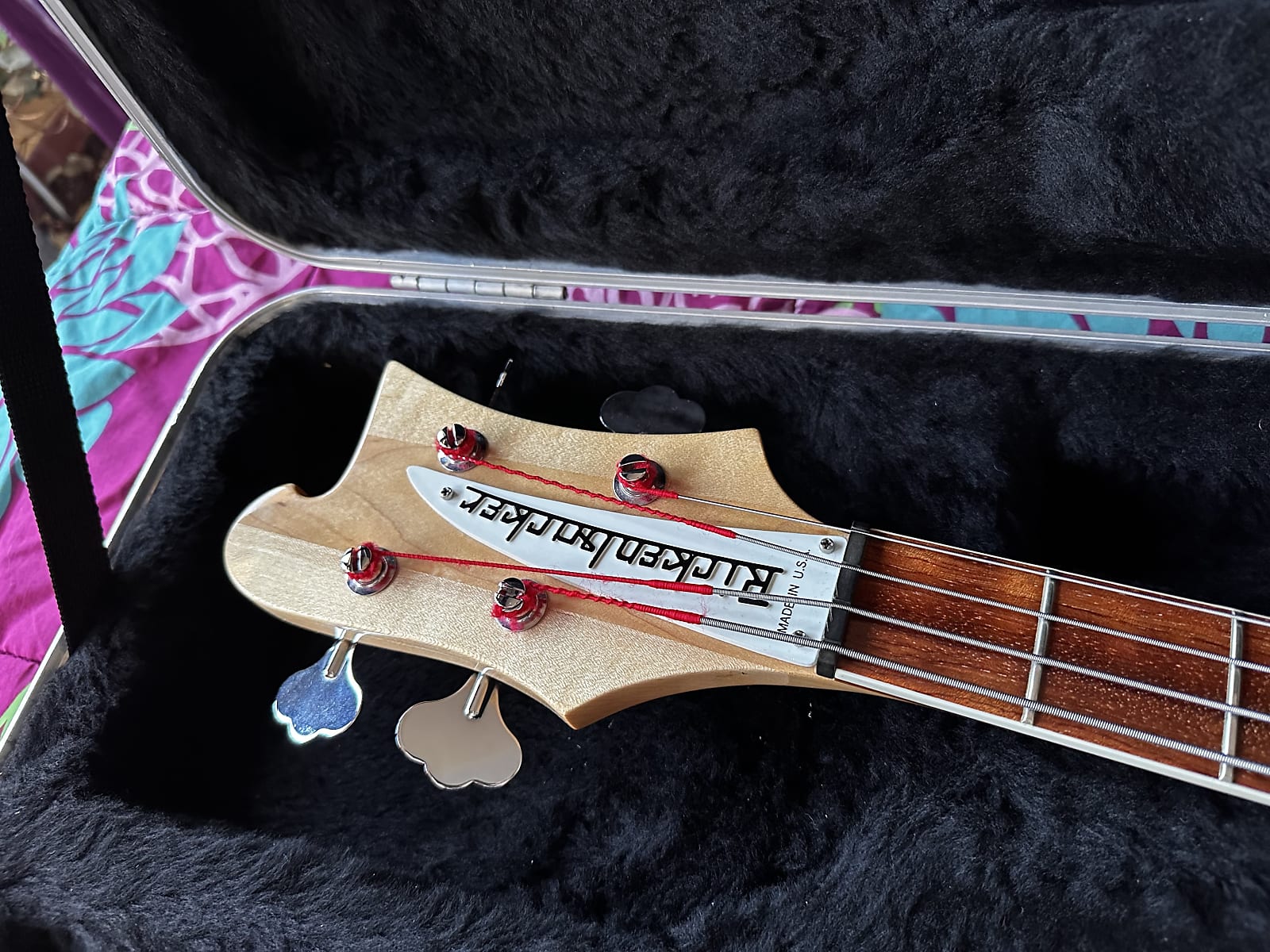 Rickenbacker 4003 Mapeglo de 2004 - WWW.BAJISTAS.ORG