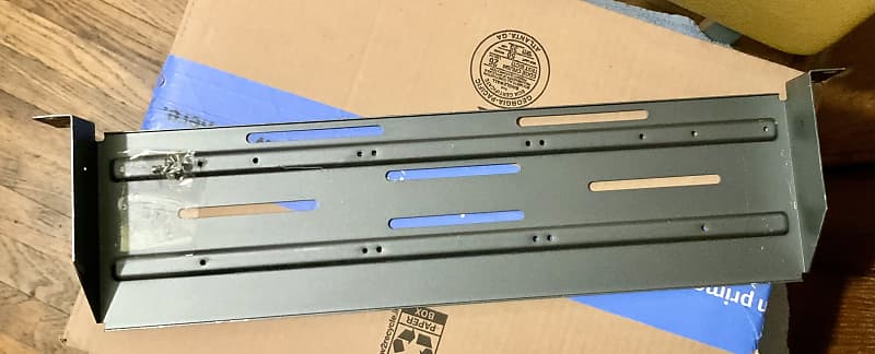 Sennheiser G1 / G2 Rack Shelf | Reverb