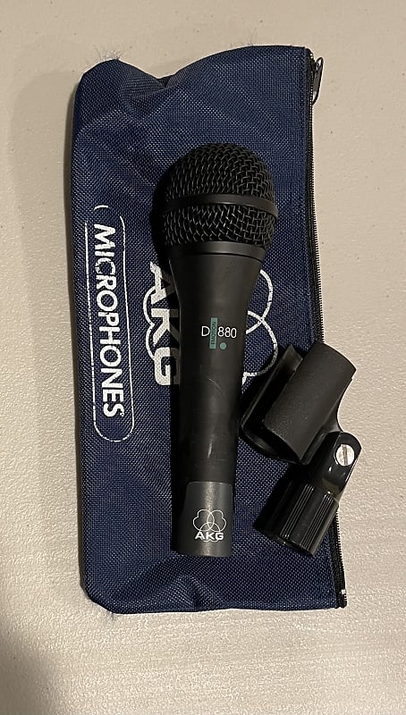 AKG D880 - Black | Reverb