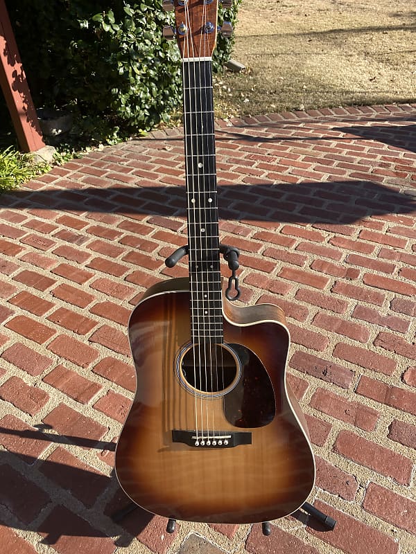 Martin 2201700 2022 - sunburst Acoustic Electric | Reverb