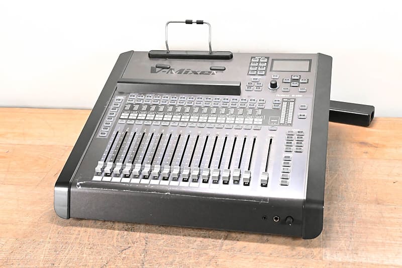 Roland M-200i 32-Channel Live Digital V-Mixer Console CG01HU4 | Reverb