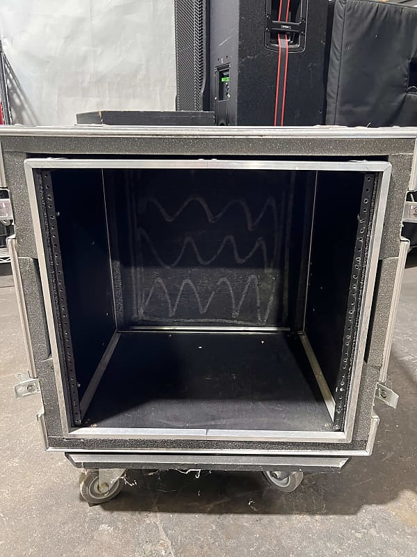 10 U Insulated Rolling Live Music Rack | Reverb