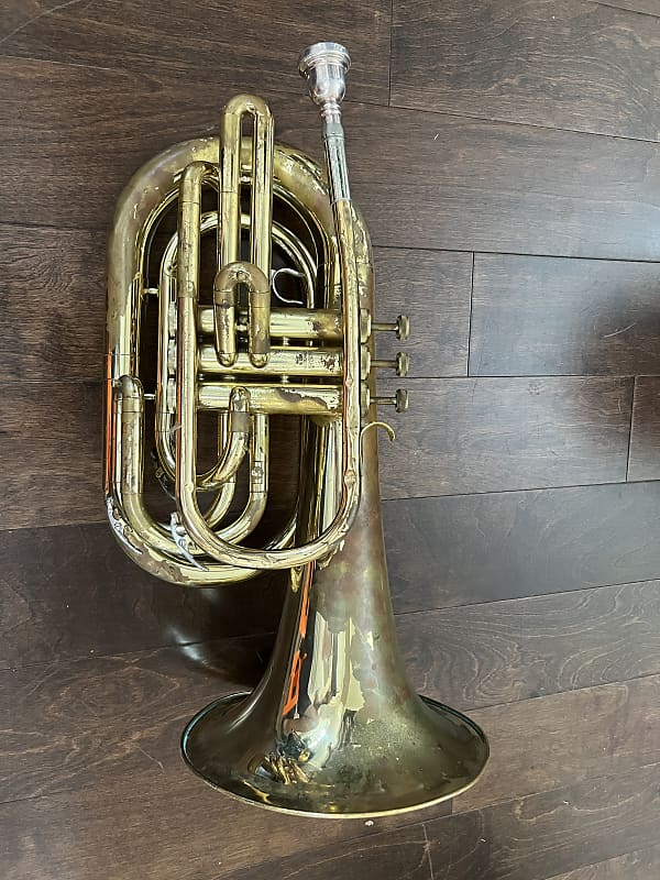 Yamaha YBH 301M Marching Baritone Horn with mouthpiece | Reverb