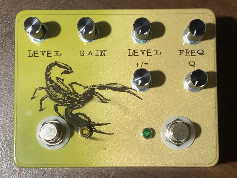 SAE Effects Scorpion - single band parametric EQ and fuzz | Reverb