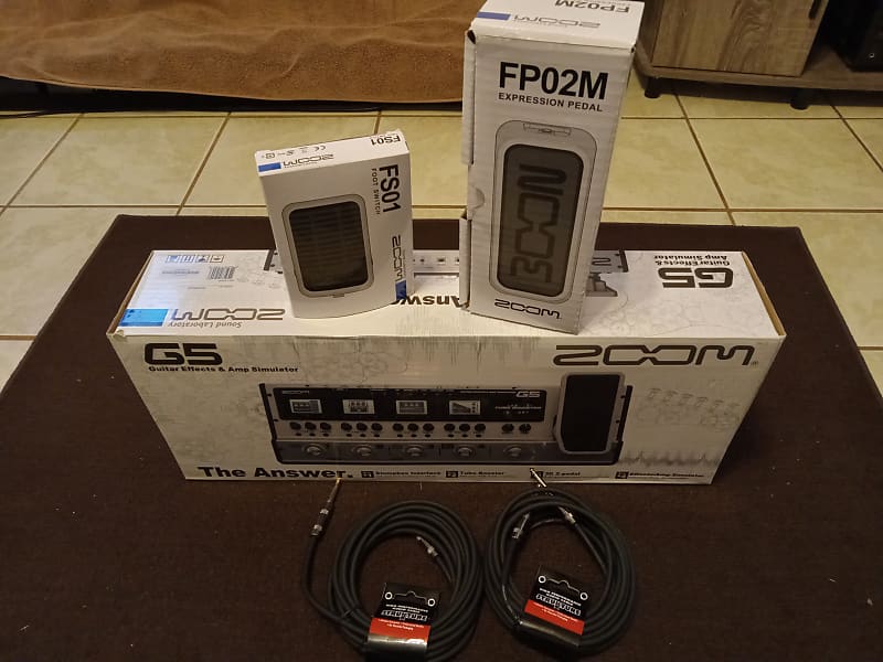 Zoom G5, FS01 Footswitch, FP02M Expression Pedal Bundle | Reverb