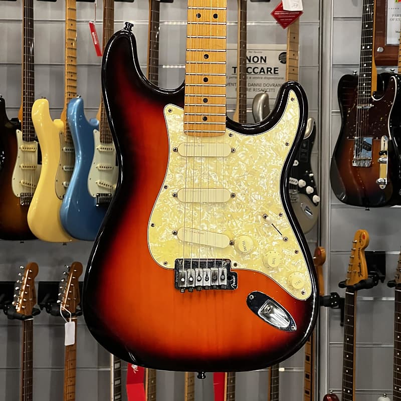 Fender American Stratocaster Plus Deluxe Lace Sensor Suburst | Reverb