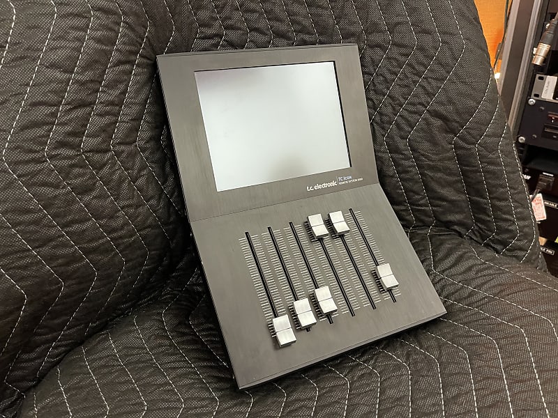 TC Electronic Tc remote CPU and TC Icon Early 2000’s - Black | Reverb