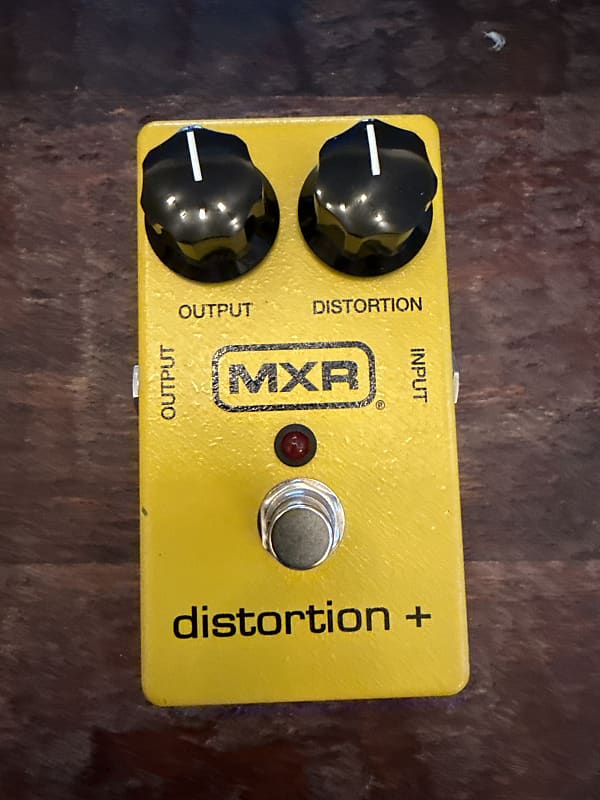 MXR M104 Distortion + 1995 - Present - Yellow | Reverb