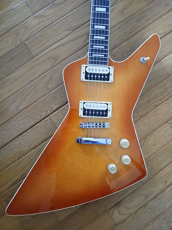 Firefly Ffvx- explorer type - Vintage cherry flame | Reverb