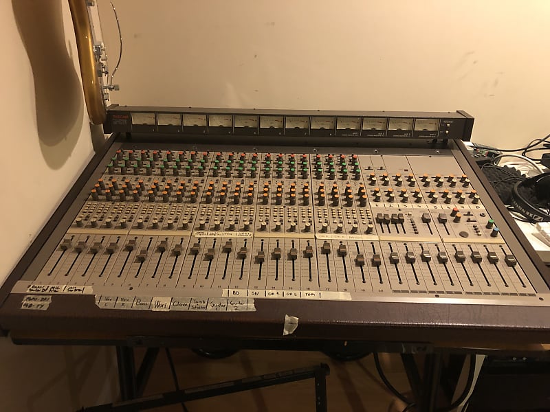 TASCAM M520 Mixer | Reverb