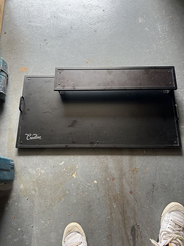 Creation Music Blackout flat board and riser 2022 - Black | Reverb