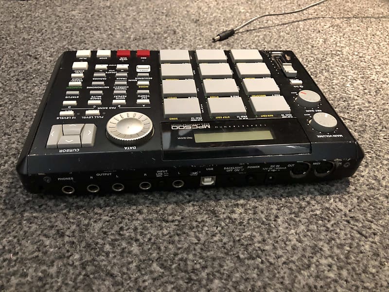 Akai MPC500 Music Production Center Sampler | Reverb France