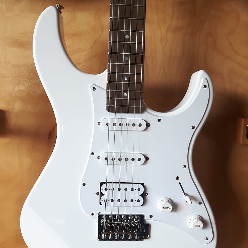 New Yamaha Pacifica PAC012 White | Reverb