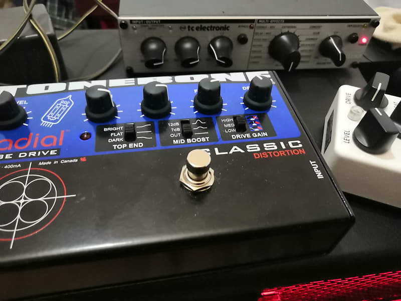 Radial Tonebone Classic Distortion Con Bulbo 12ax7 | Reverb