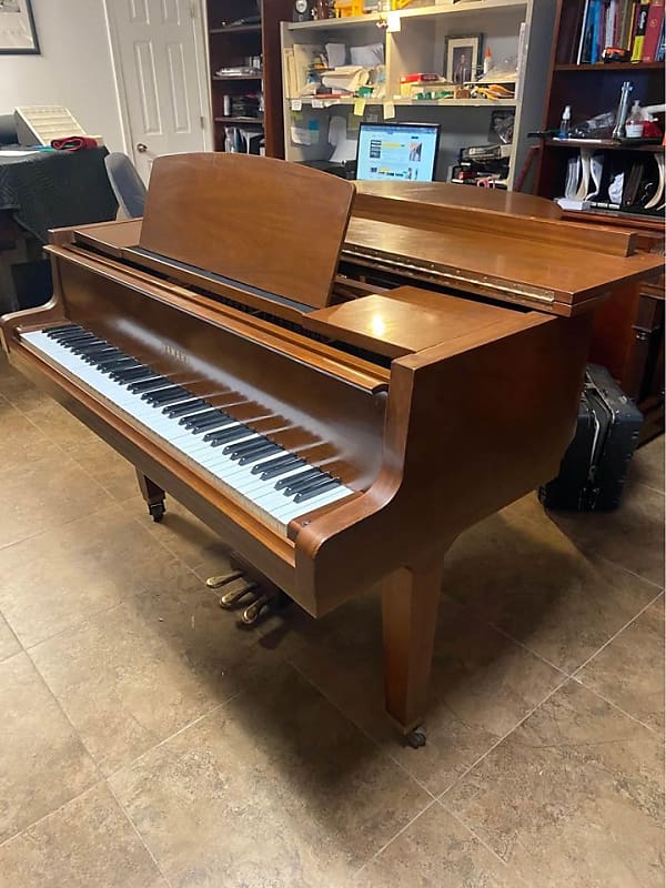 Yamaha baby grand piano walnut | Reverb