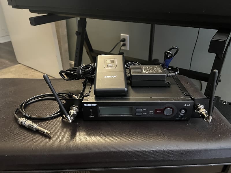 Shure SLX4 2010 - Black | Reverb