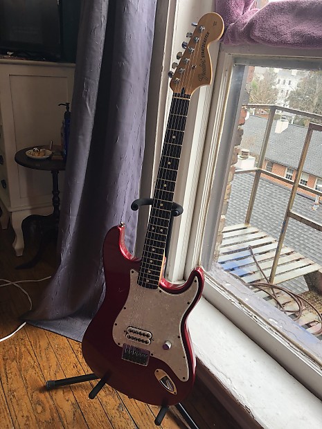 Fender Tom Delonge Stratocaster 2000 Oxblood Red | Reverb
