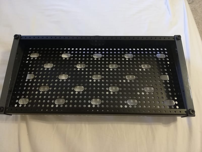 Temple Audio SOLO 18 GM Pedalboard | Reverb