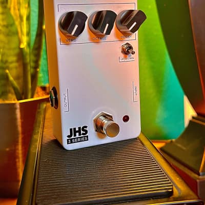 JHS 3 Series Octave Reverb | Reverb