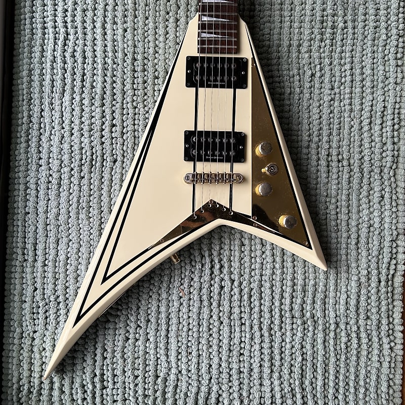 2000s Jackson RR3 Randy Rhodes Electric Guitar w/ Gig Bag | Reverb