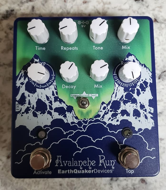 EarthQuaker Devices Avalanche Run v2 - Limited Edition Aurora | Reverb