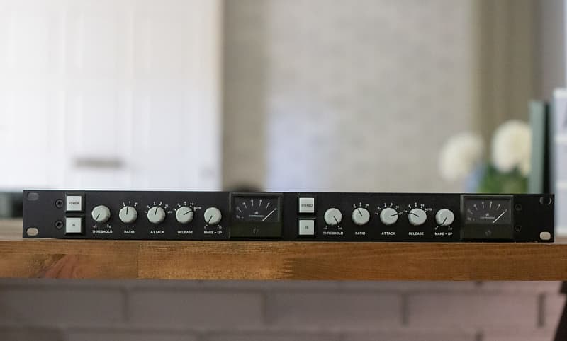 Smart Research C1 DUAL COMPRESSOR | Reverb