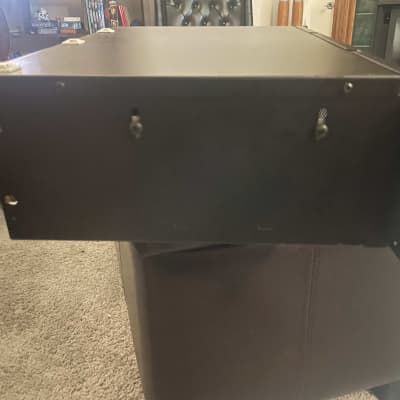 Crown CL2 Power amplifier 660 Watts into 4 ohms | Reverb