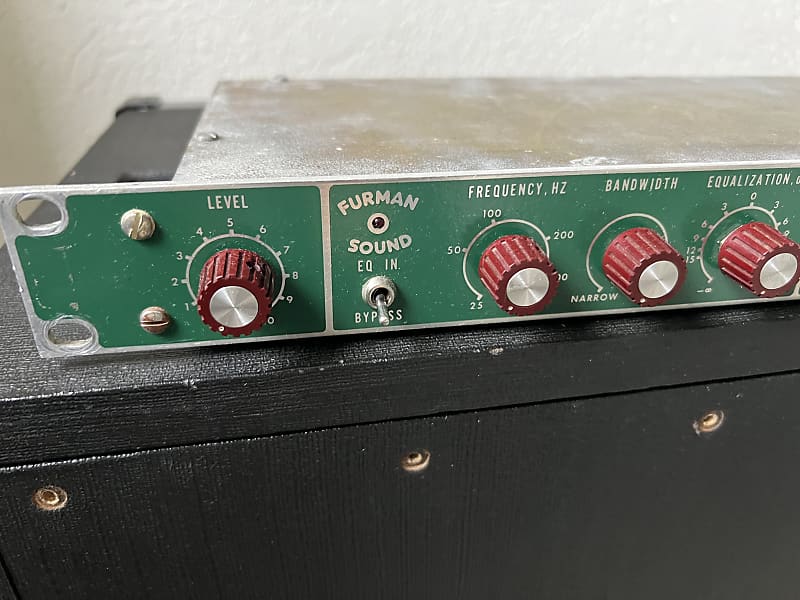 Furman PQ-3 parametric equalizer /pre-amp | Reverb